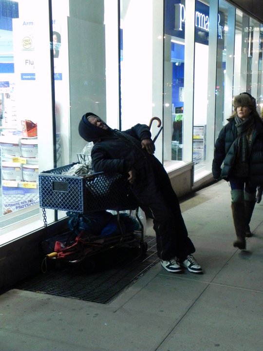 Photo of the day: A ‘BITTER’ COLD – Police ignore frozen homeless man ...