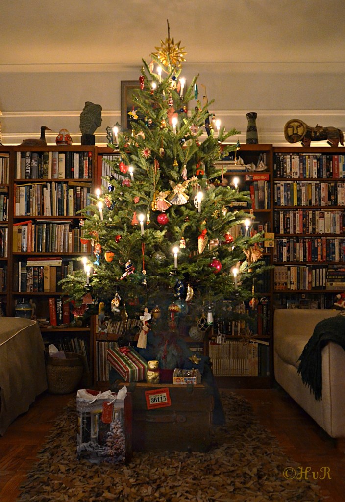 Photo of the day: MY OLD FASHIONED GERMAN CANDLE LIT CHRISTMAS TREE ...
